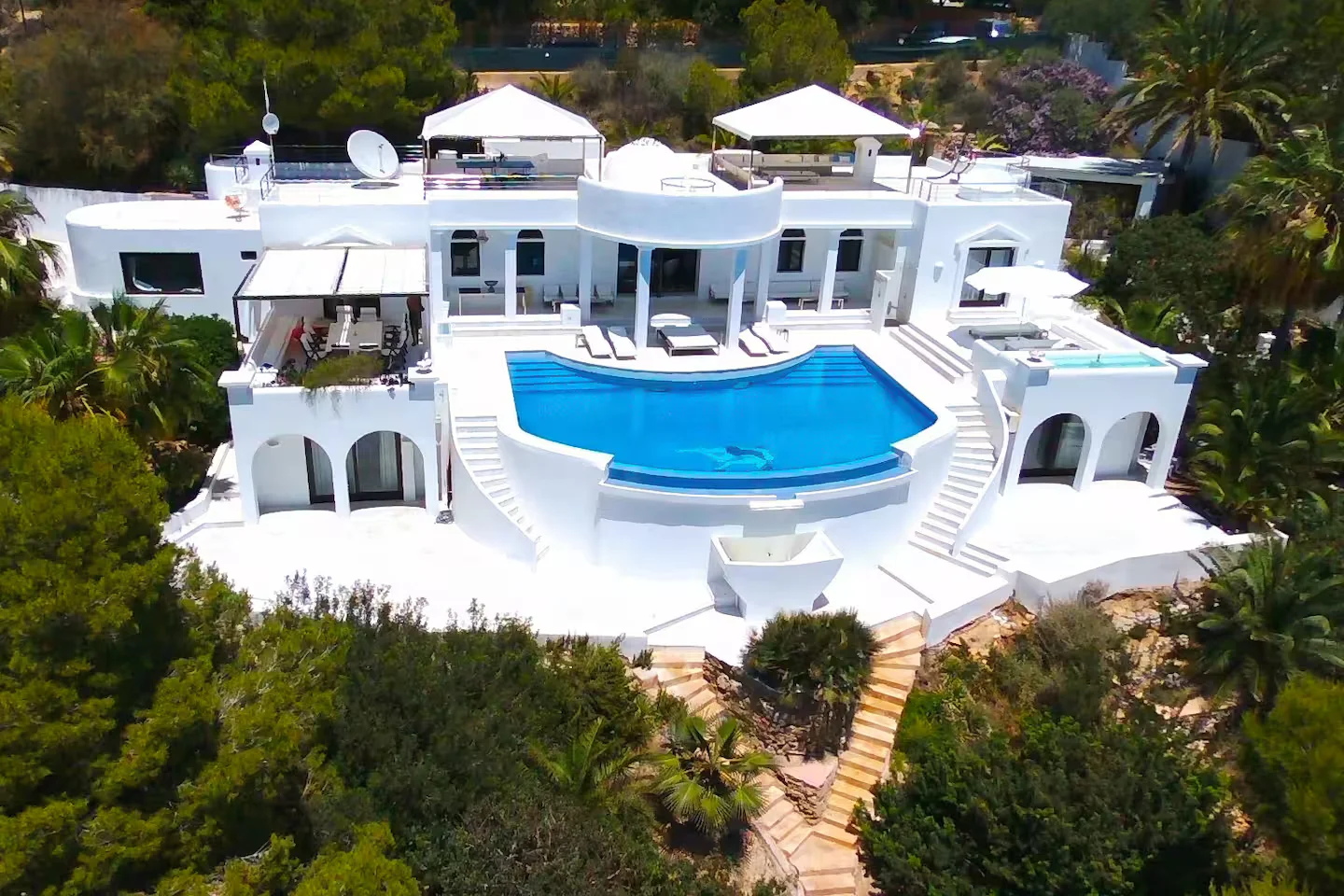 The Risa Villa by Nightfall Group